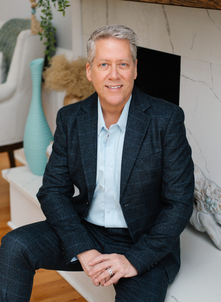 Meet the Team – The Royal Team | EXPERIENCE THE ROYAL DIFFERENCE